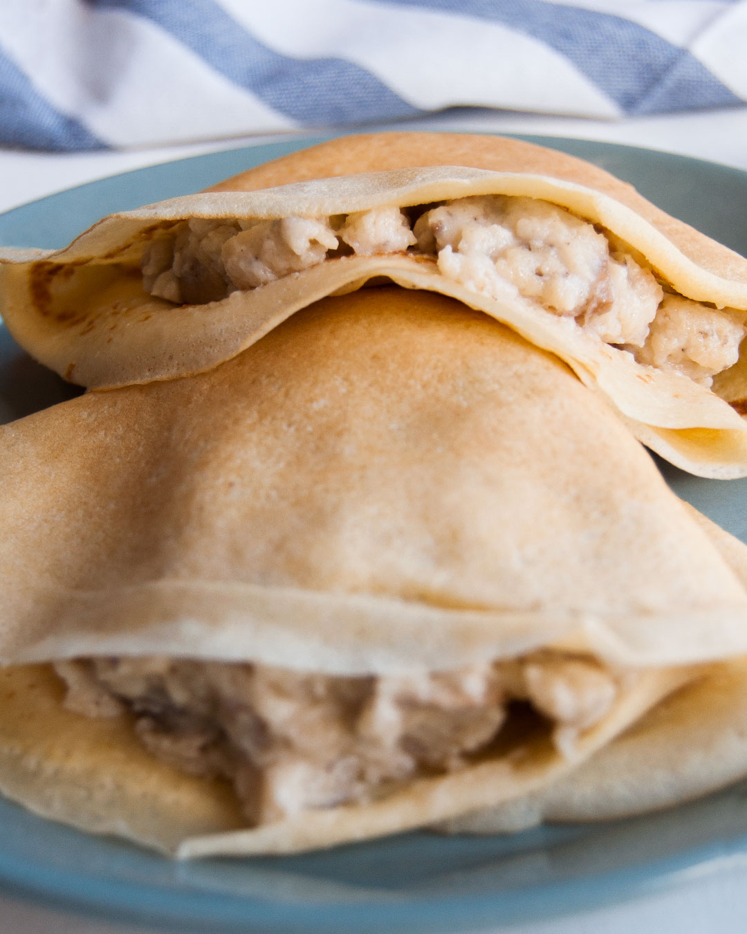 Creps rellenos con champiñones y trufa - La cuina dels Peris